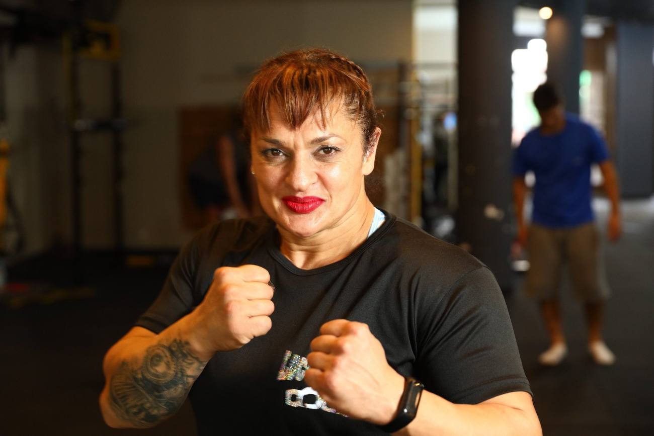 Falleció Alejandra “Locomotora” Oliveras, histórica campeona del boxeo ...