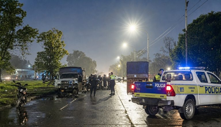 Tragedia en Circunvalación: dos muertos tras un choque entre un camión ...